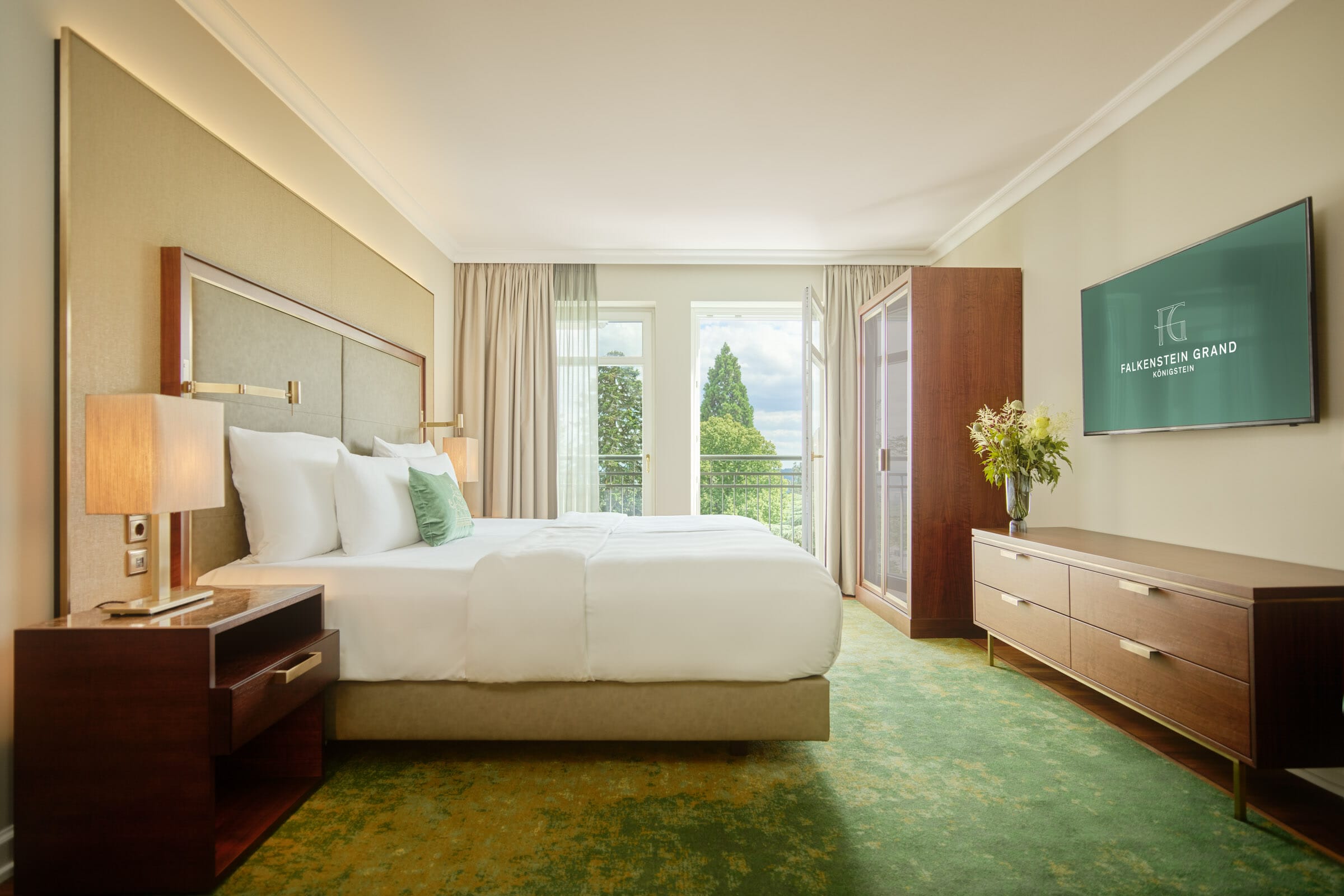 Stay - Falkenstein Grand